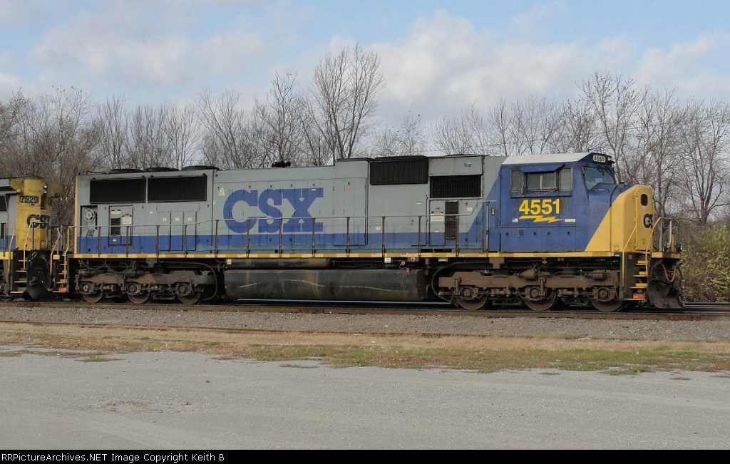 CSX 4551